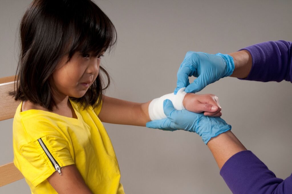 First Aid for Children EFR course - Seahorse Dive Center